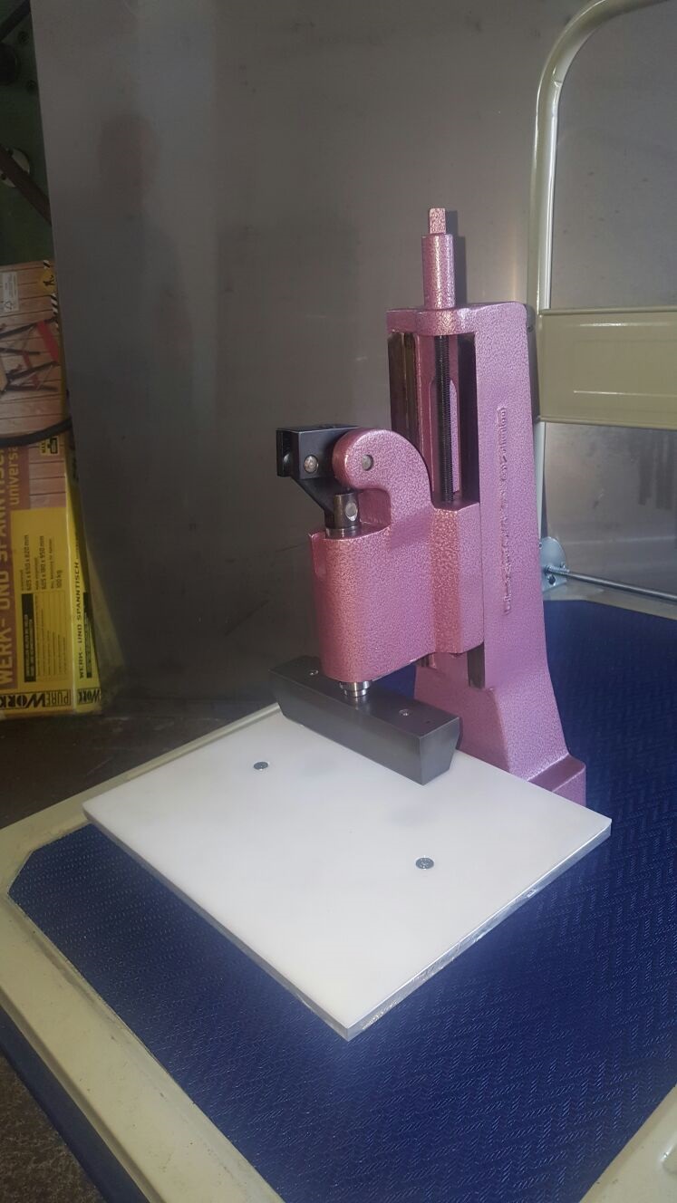 Probenstanzen Hersteller - NORDPRÄZISION Werkzeugfabrik GmbH